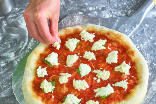 ᐅ Pizza Margherita selber machen | Italienisches Basis Rezept